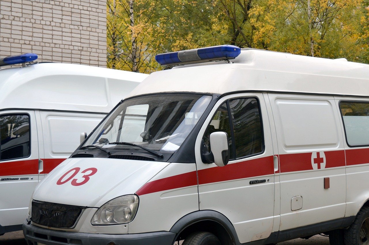 does-medicare-cover-ambulance-cost-3-services-covered